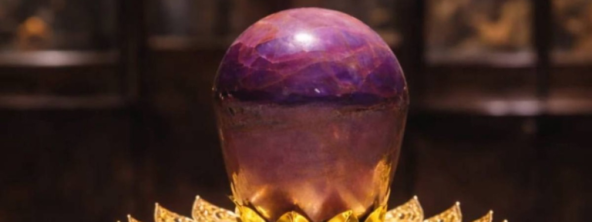 "Звезда чистой земли": Шри-Ланка поразила мир сапфиром в 3563 карата