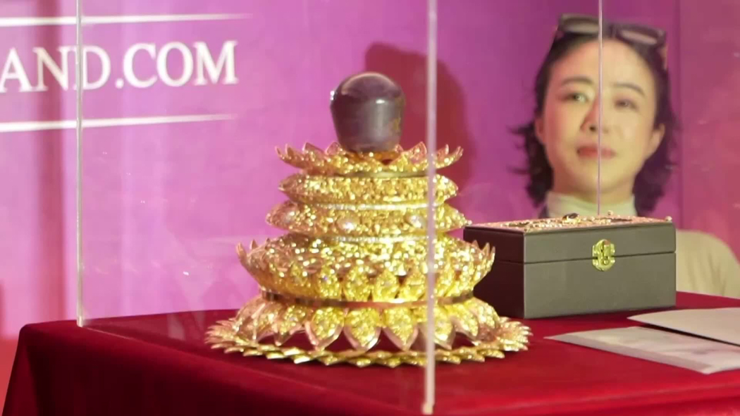 "Звезда чистой земли": Шри-Ланка поразила мир сапфиром в 3563 карата